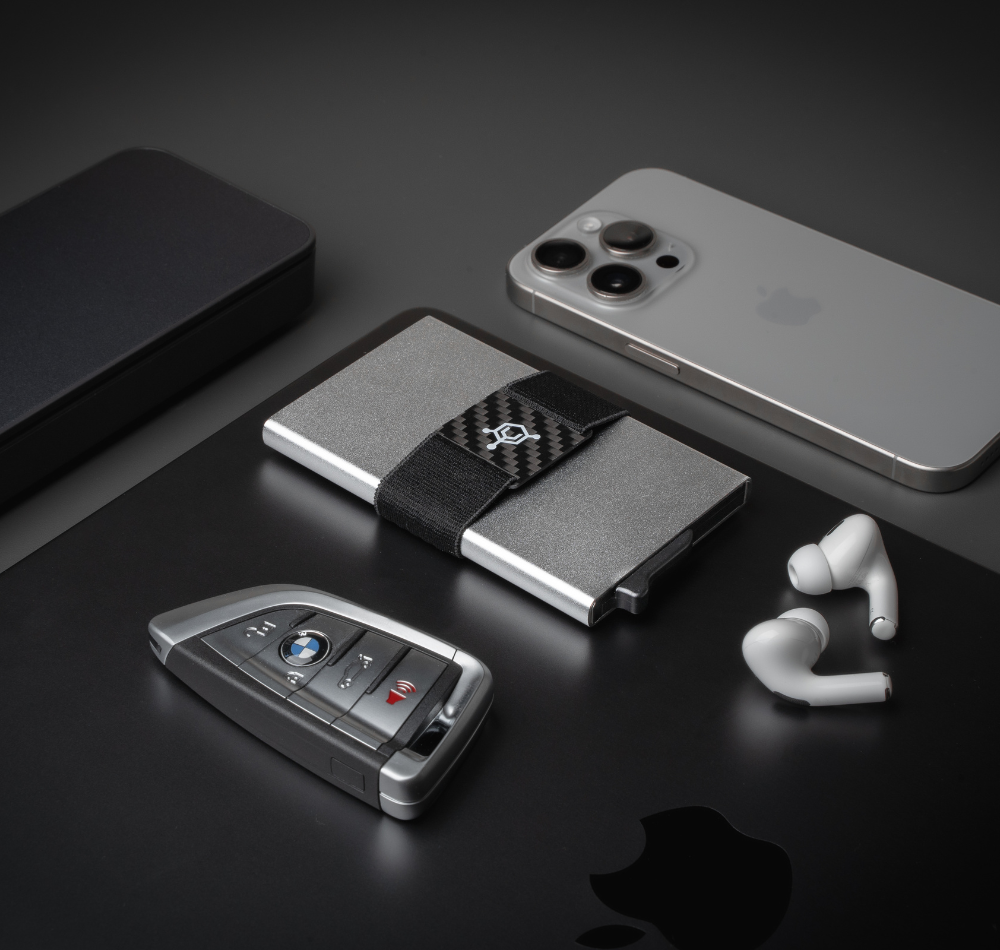 Downsize Your Wallet in 2026: Slim Wallet Upgrade Guide – CODE 118